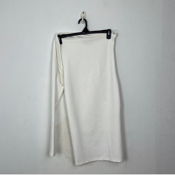 Alieva | Dresses | Alieva Dasha Modern Dress Off White | Poshmark
